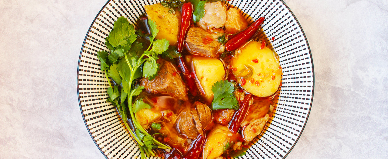 Braised Beef Stew with radish – CookingBomb